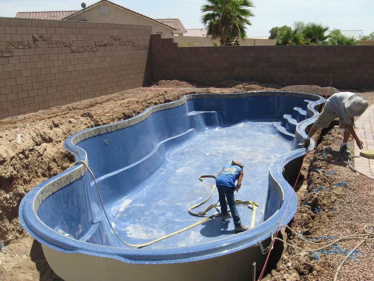 How Much Does a Fiberglass Pool Cost : Affordable Solutions for Your ...