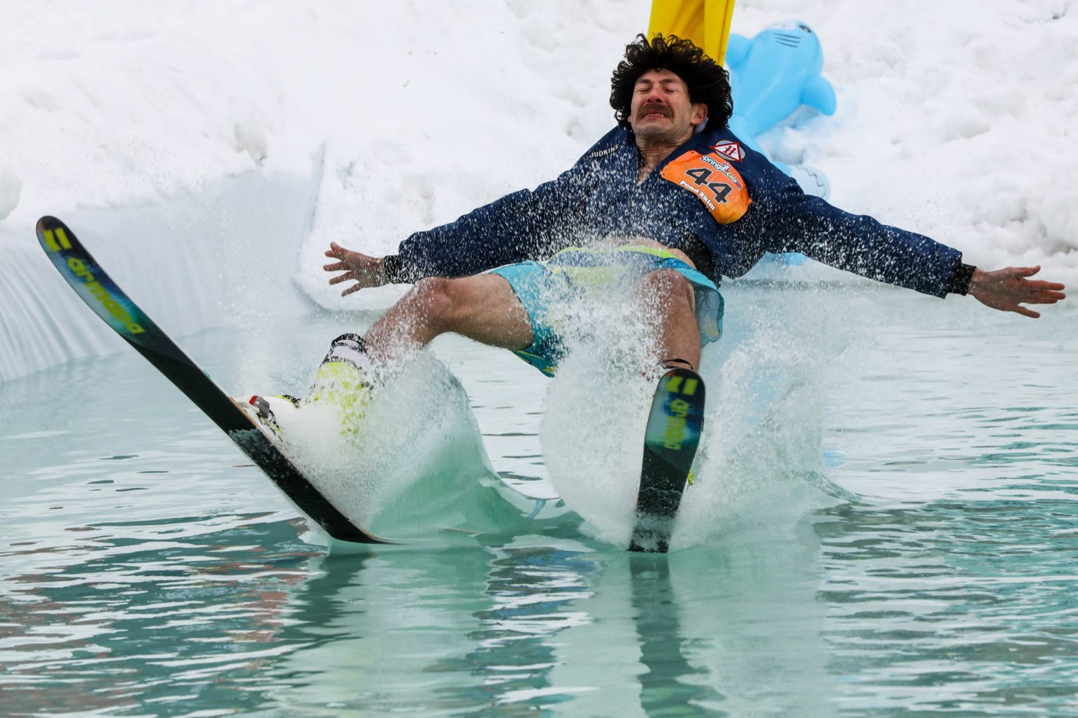 How to Pond Skim on Skis: Glide Like a Pro!